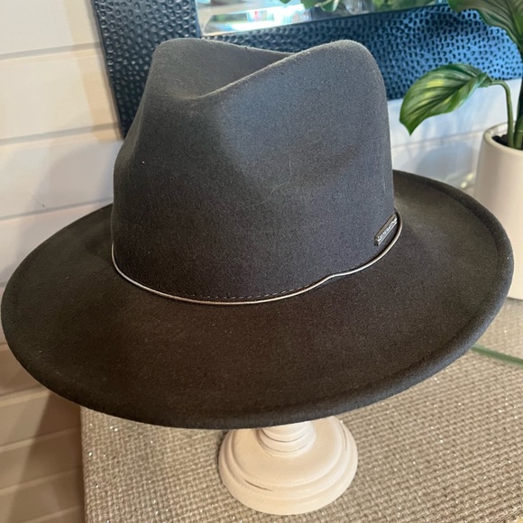 Vince Camuto | Accessories | Nwt Vince Camuto Grey Wool Fedora Hat ...